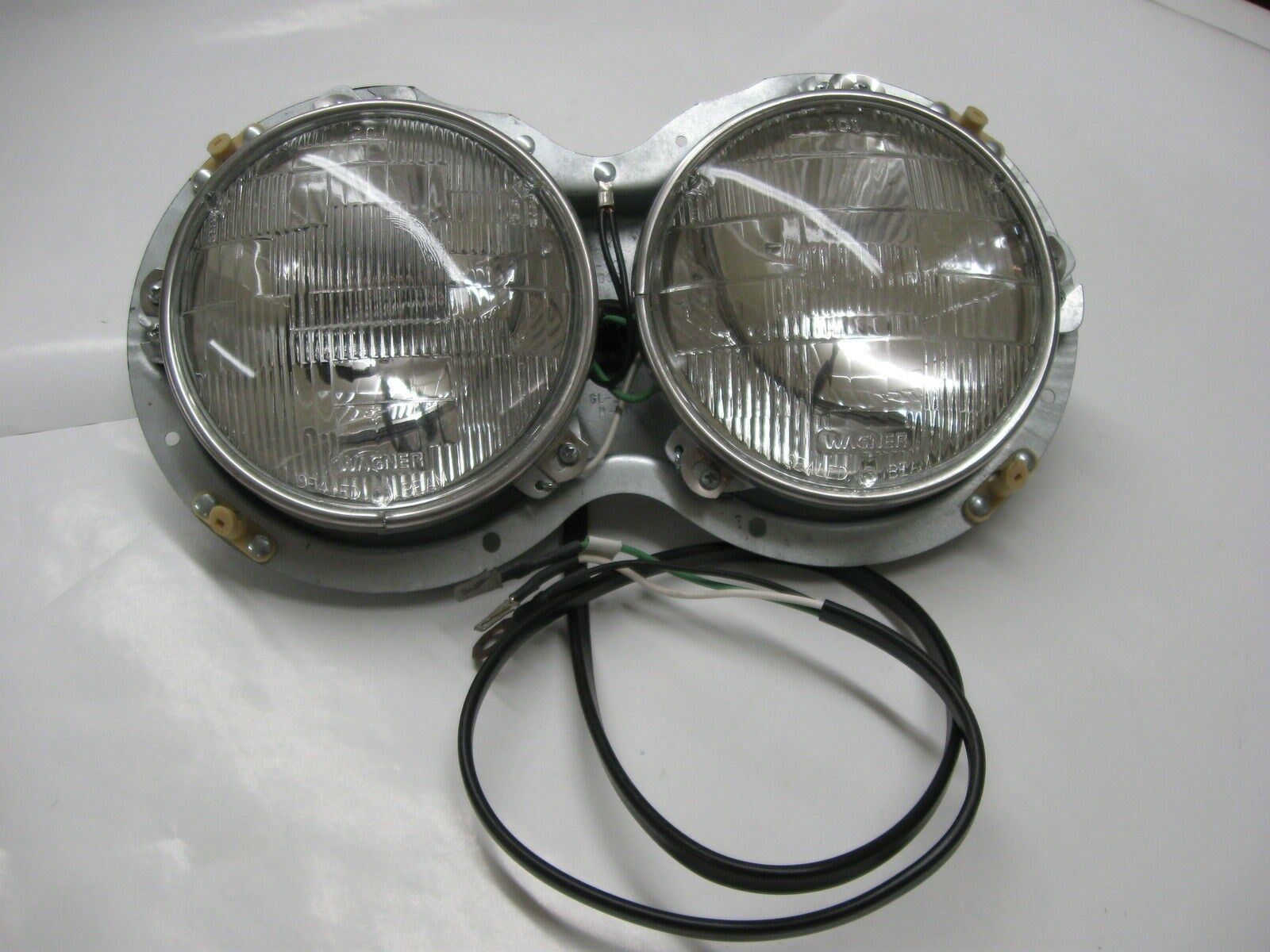 Paymover GSE (Aircraft) Pushback Tractor RH Headlight 160242H3